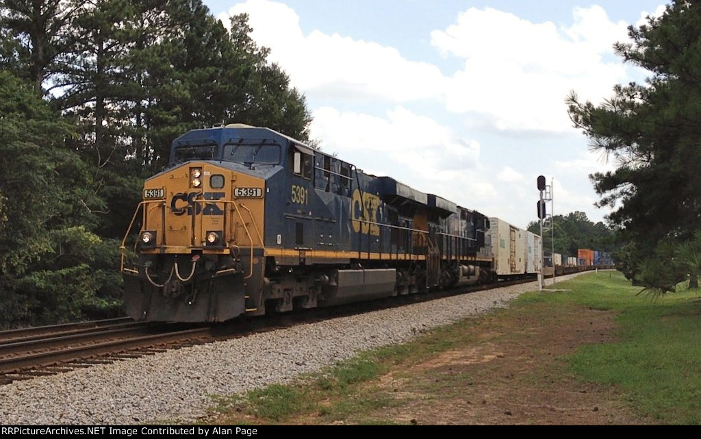 CSX ES40DC 5391 passes the Dodson Road signals
